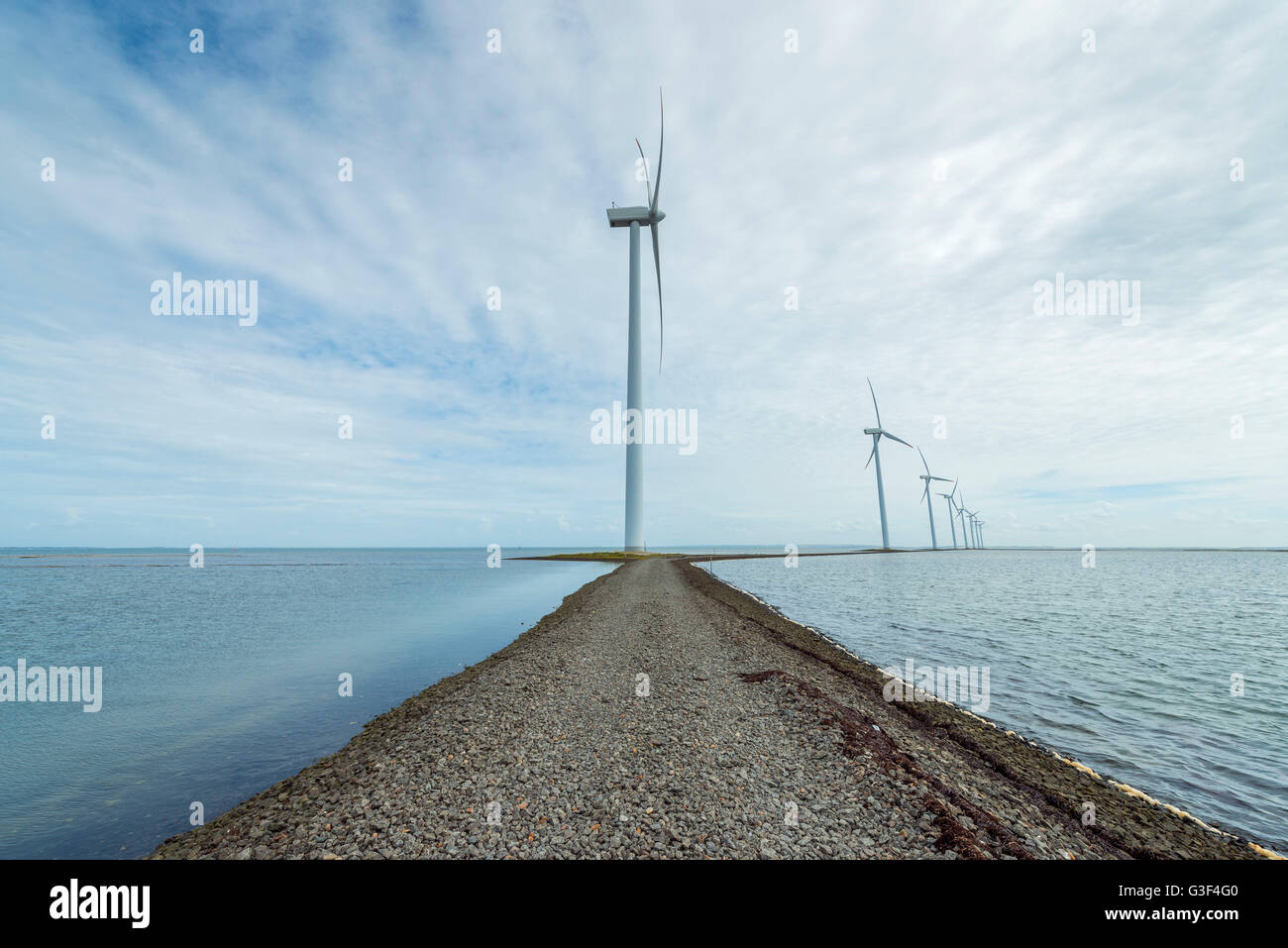 Rønland windpark hi-res stock photography and images - Alamy