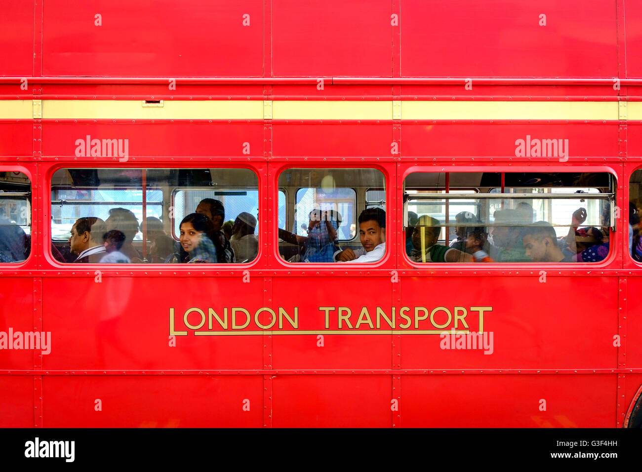 Transport in london hi-res stock photography and images - Alamy