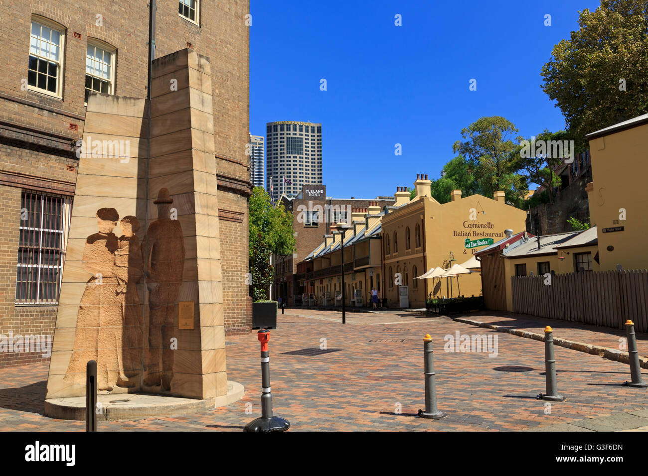 Settlers monument hi-res stock photography and images - Alamy