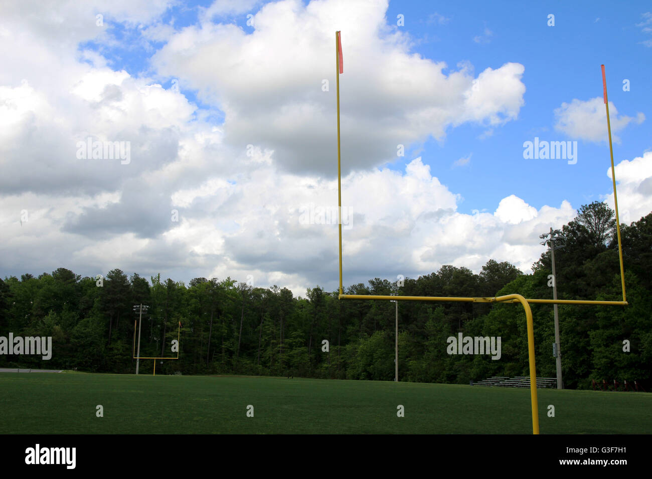 American football field teams hi-res stock photography and images - Alamy
