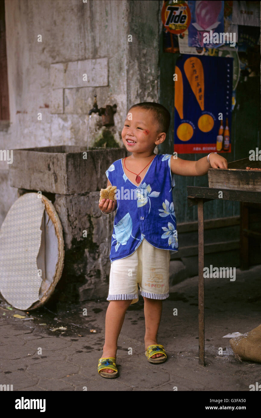 Chinese boy wuxi hi-res stock photography and images - Alamy