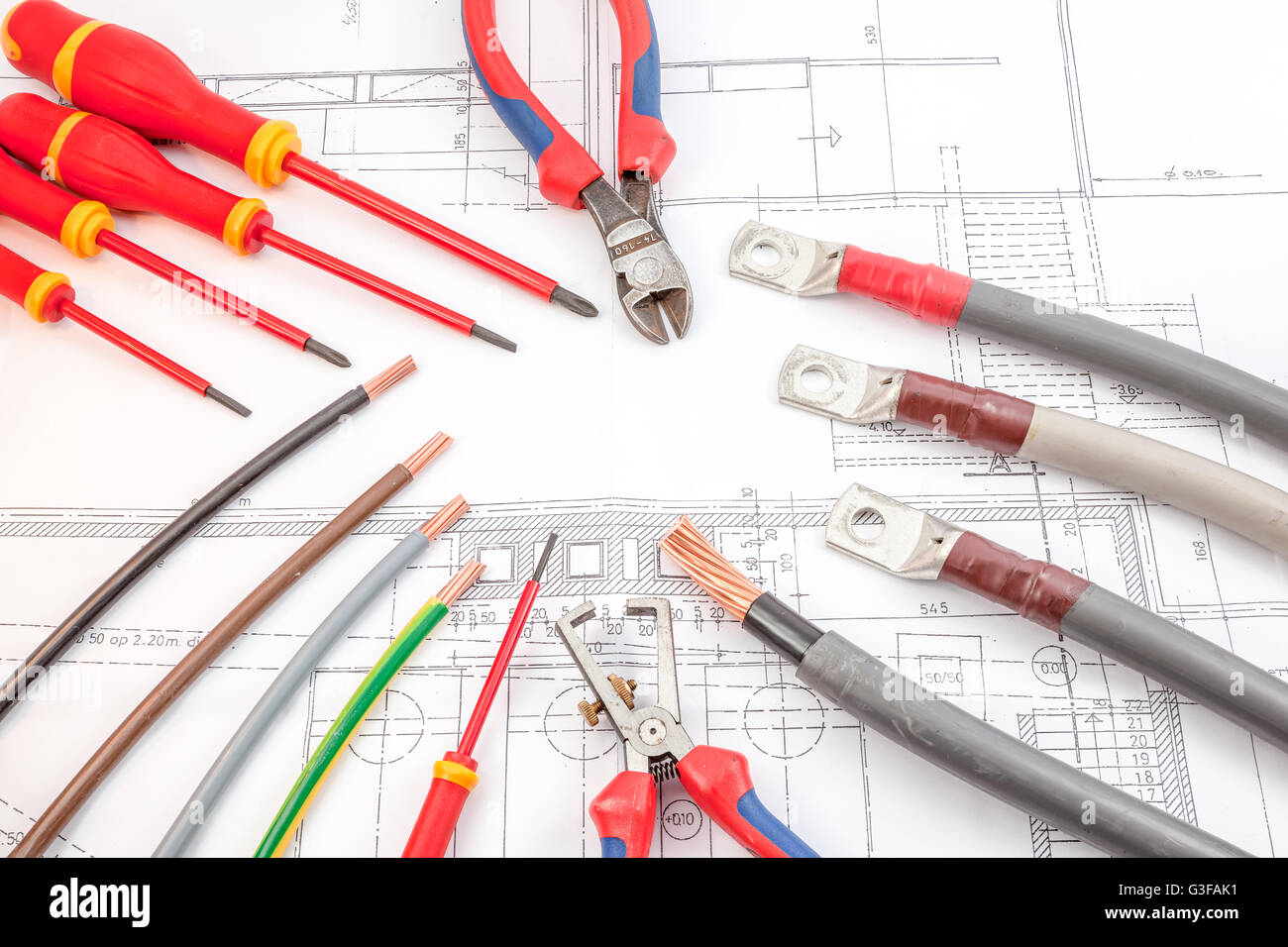 Wire cutters hi-res stock photography and images - Alamy