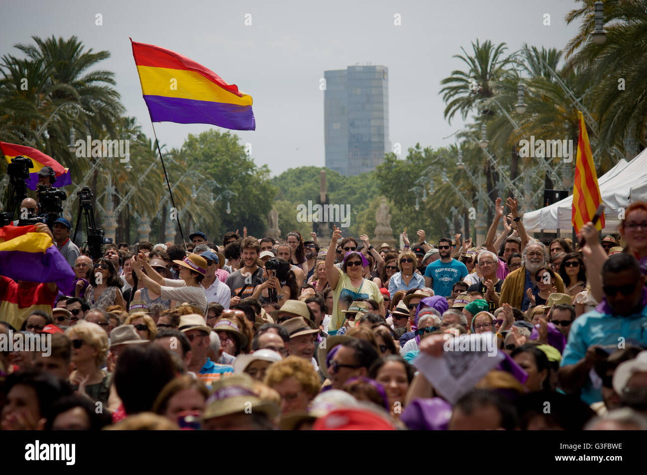 Left wing Unidos Podemos party supporters attend a political rally in ...