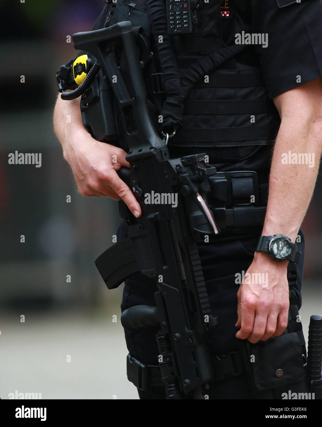 London, UK. 10th June, 2016. An armed City of London police officer ...