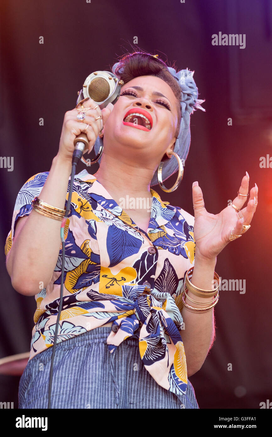 Manchester, Tennessee, USA. 10th June, 2016. Singer ANDRA DAY performs ...