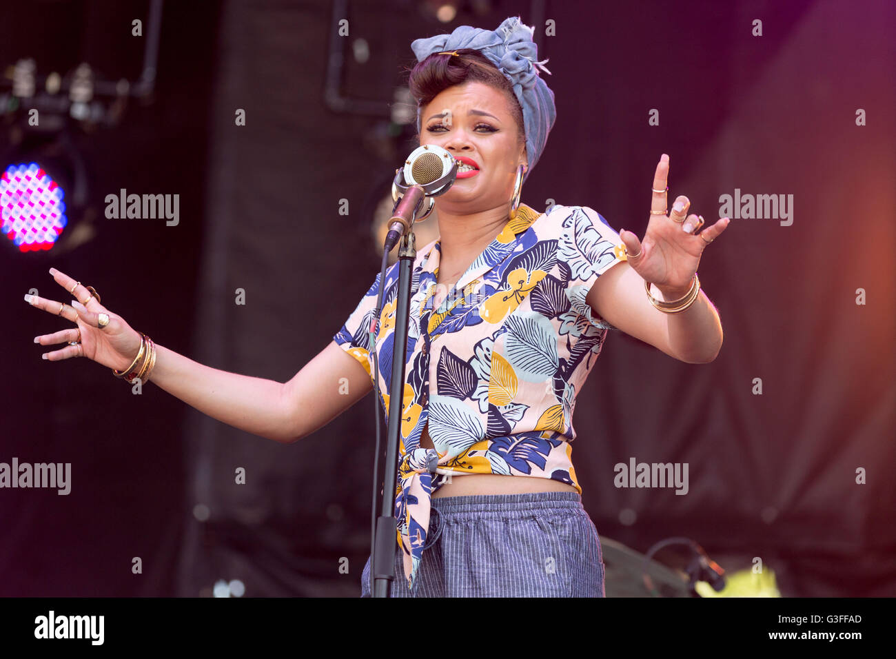 Manchester, Tennessee, USA. 10th June, 2016. Singer ANDRA DAY performs ...
