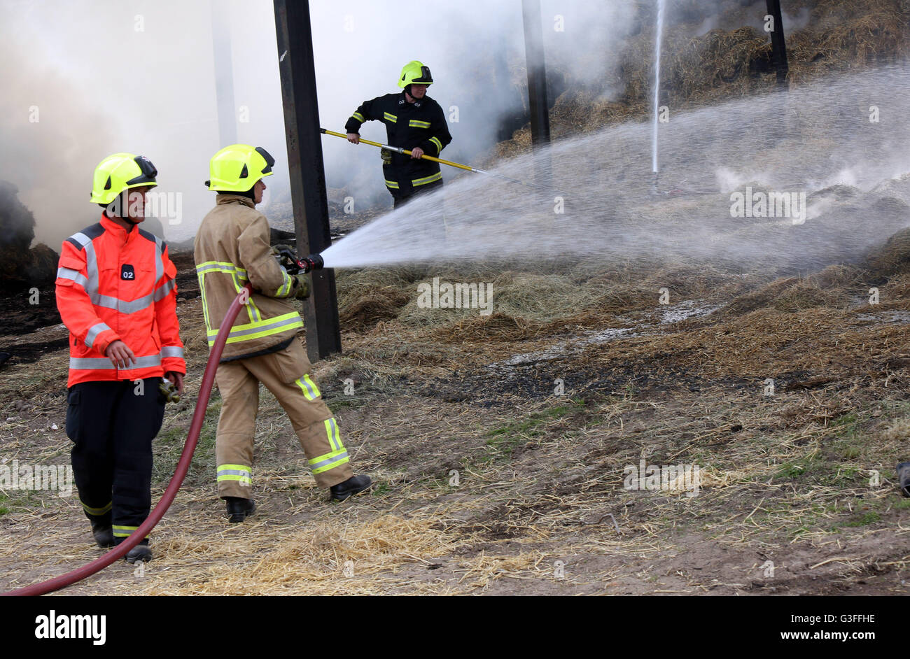 Farnham, Surrey, UK. 10th June, 2016. Fire crews from stations across ...