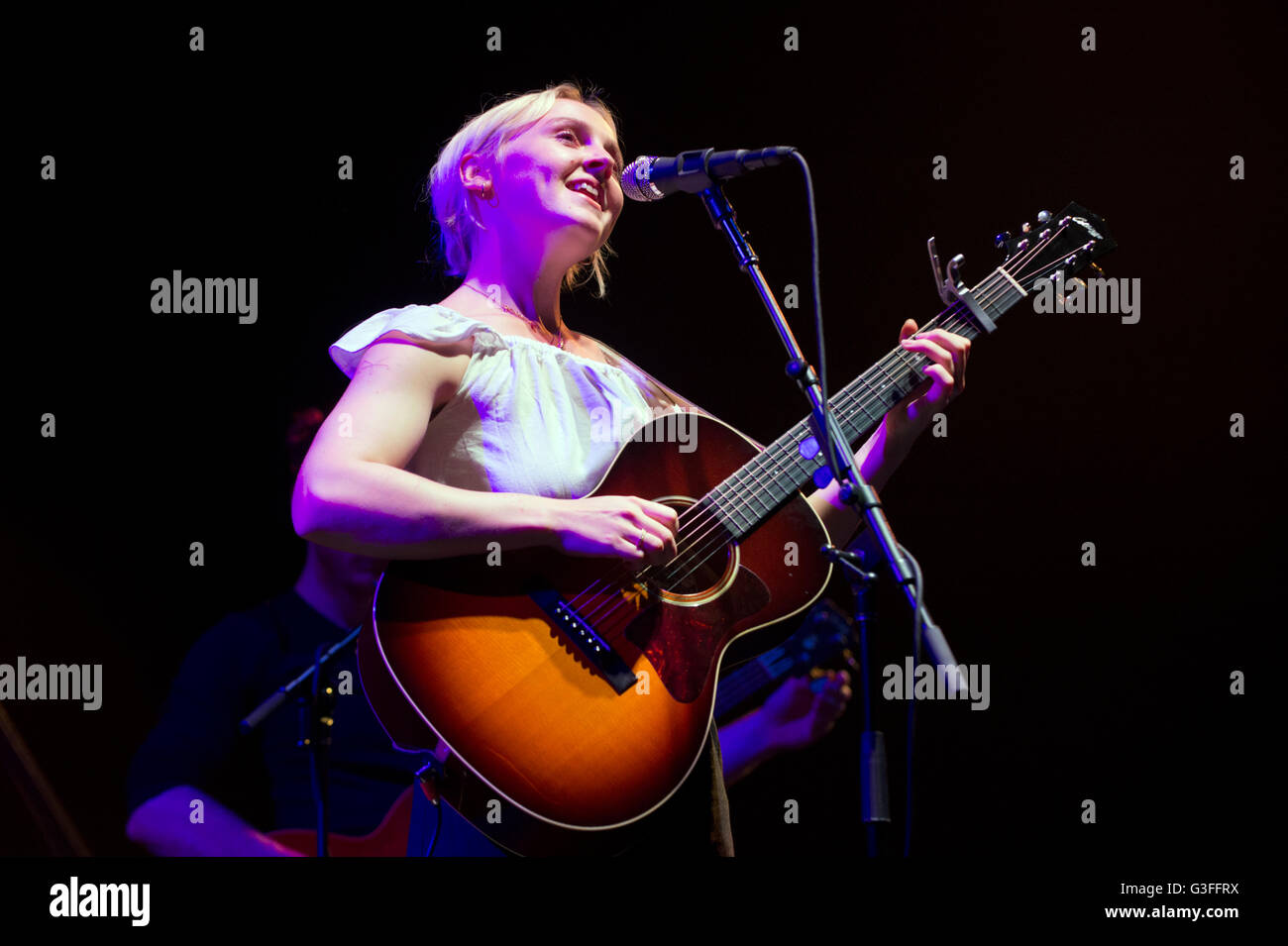 Laura marling neil young hi-res stock photography and images - Alamy