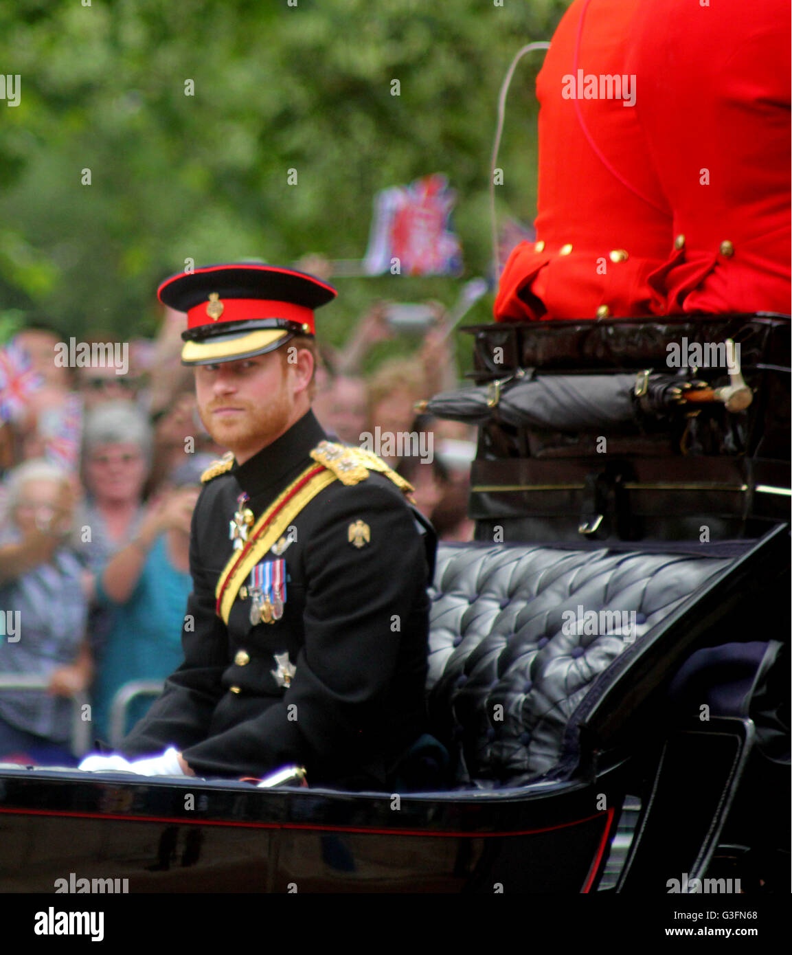 Prince harry in uniform hi-res stock photography and images - Alamy