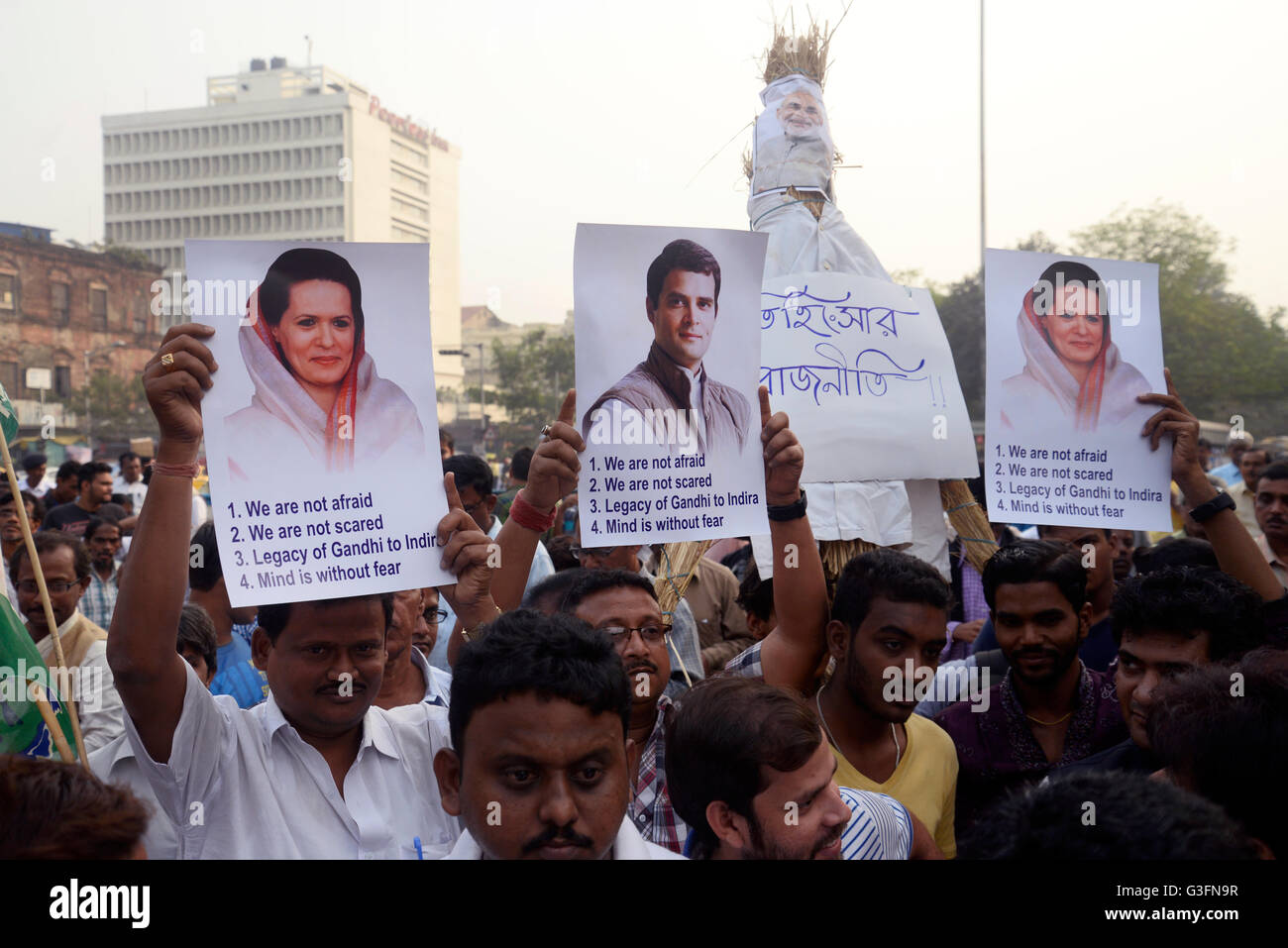 West Bengal Pradesh congress leader and party men show agitation ...