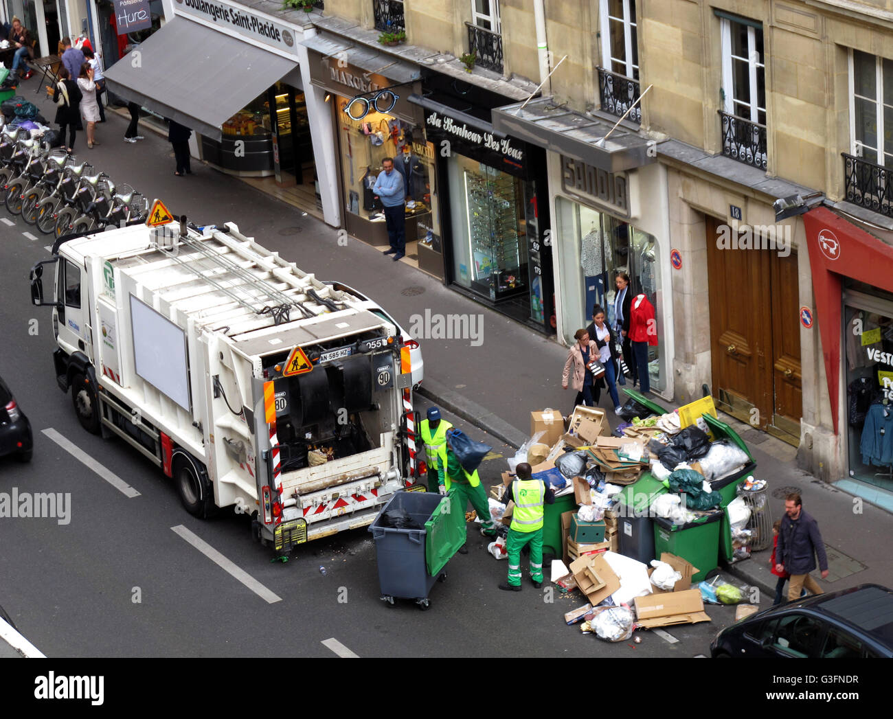 Paris, France. 11th June, 2016. Garbage collection after the strike, 11 ...