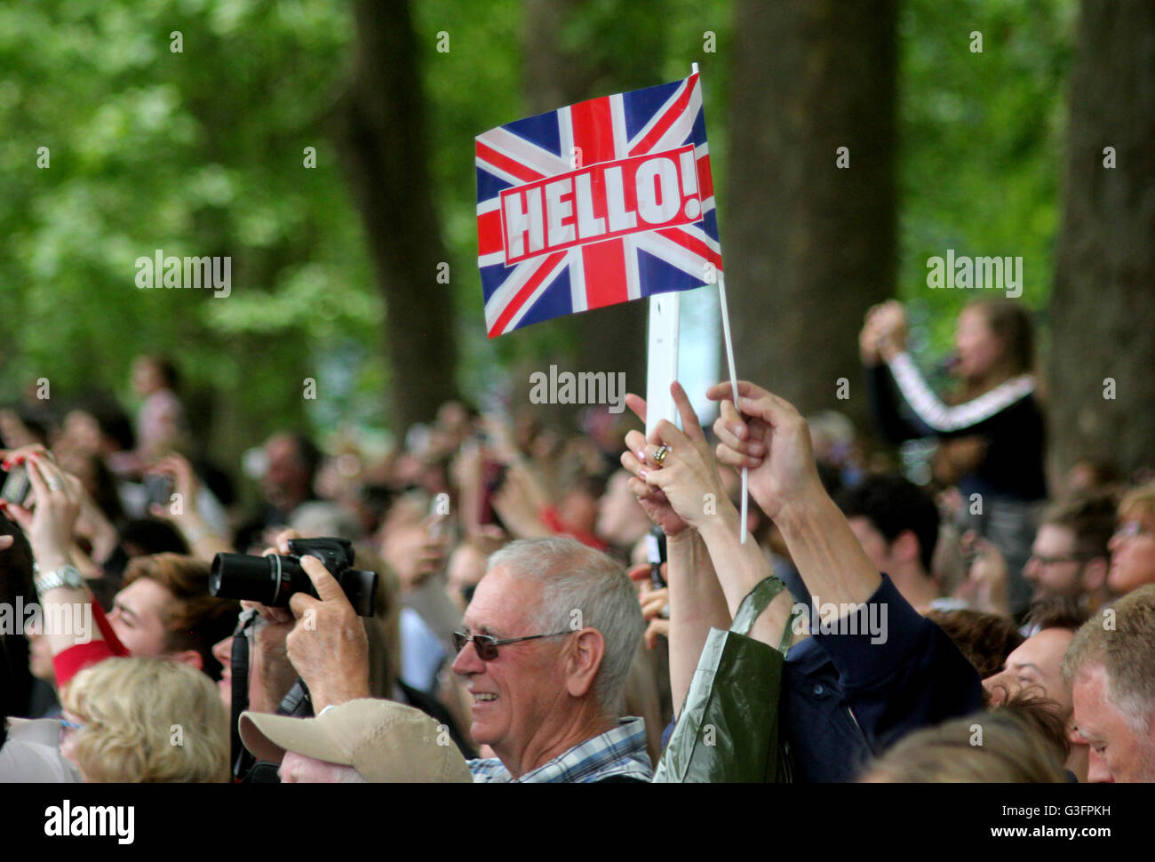 Hello Magazine High Resolution Stock Photography and Images - Alamy