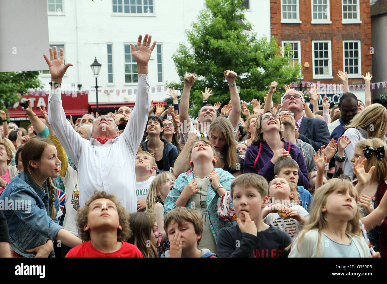 Market Square, Abingdon, Oxfordshire 11/6/16 No, not evangelicals ...