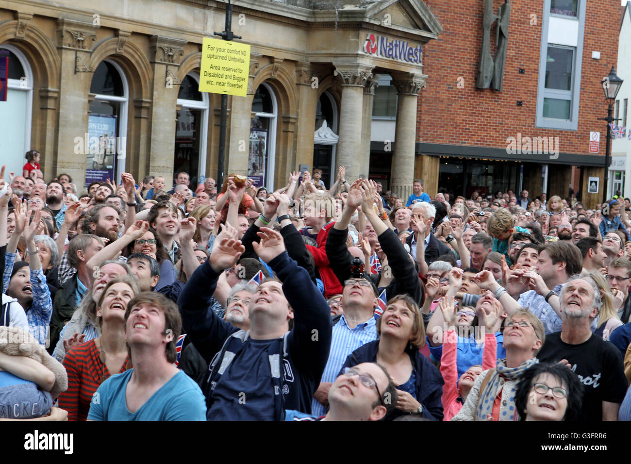 Market Square, Abingdon, Oxfordshire 11/6/16 No, not evangelicals ...