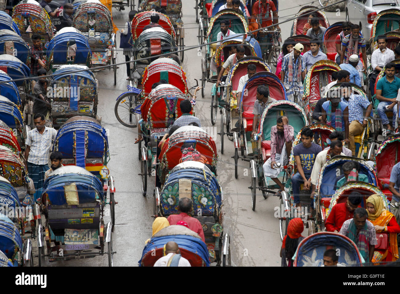 Dhaka bangladesh rickshaw 2016 hi-res stock photography and images - Alamy