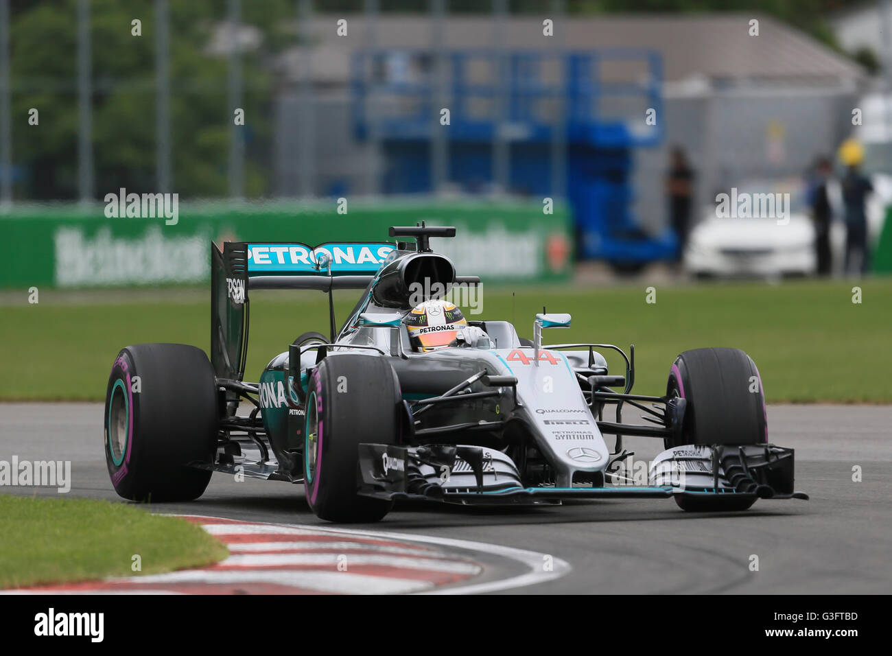 Mercedes amg f1 w07 hybrid of lewis hamilton hi-res stock photography ...