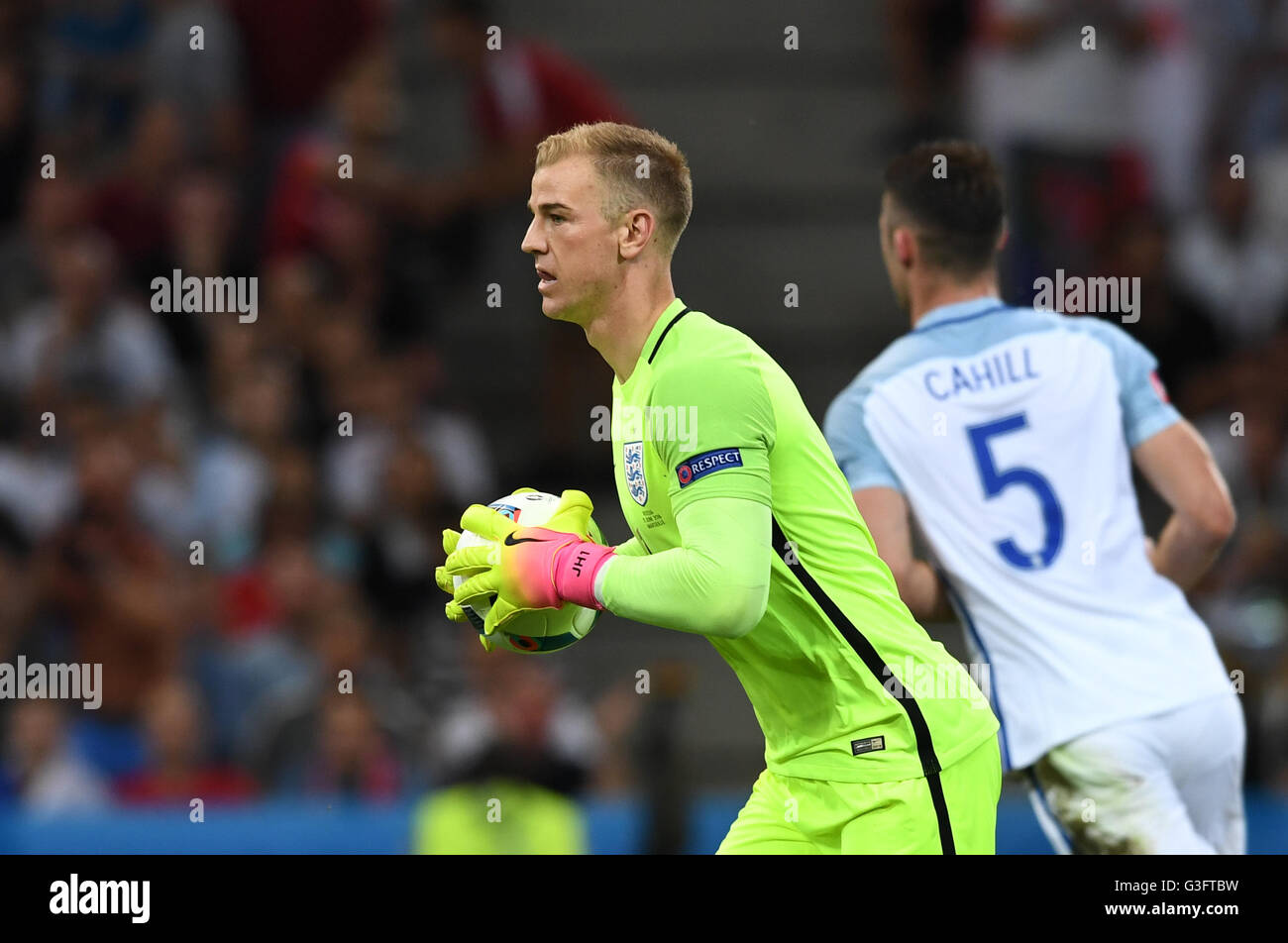 Action between england france hi-res stock photography and images - Alamy