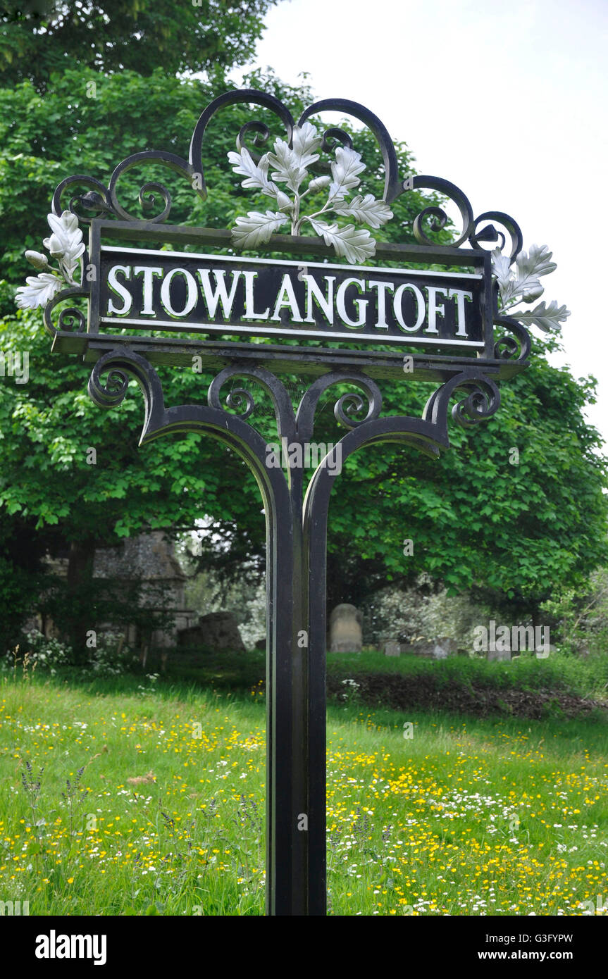 Ornamental village signs hi-res stock photography and images - Alamy