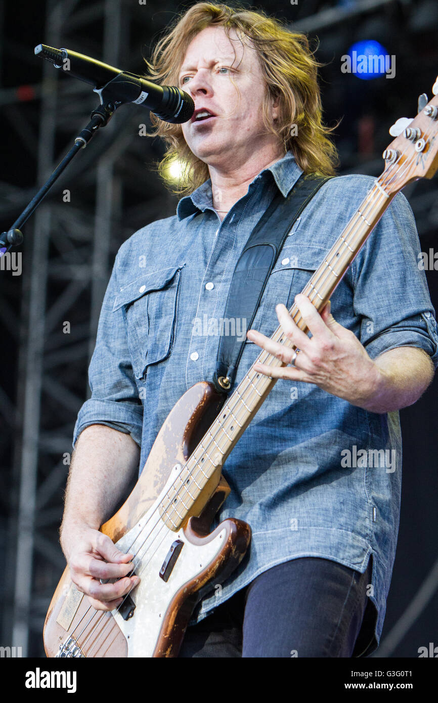 Foreigner band hi-res stock photography and images - Alamy