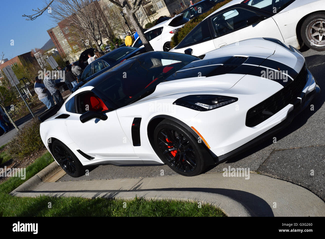 White c7 corvette stingray car hi-res stock photography and images - Alamy