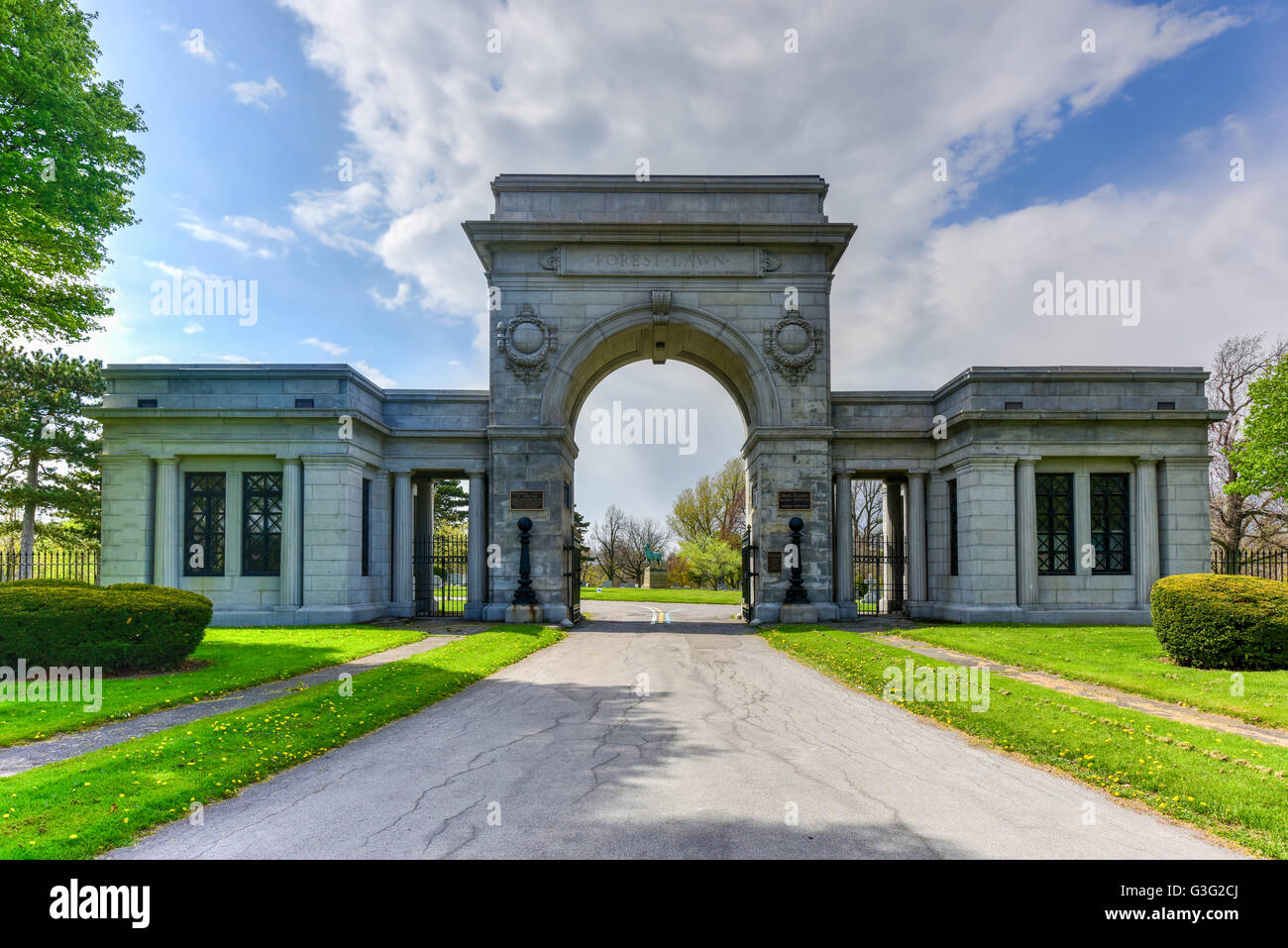 Forest Lawn Cemetery in Buffalo, New York. Monuments, mausoleums and ...