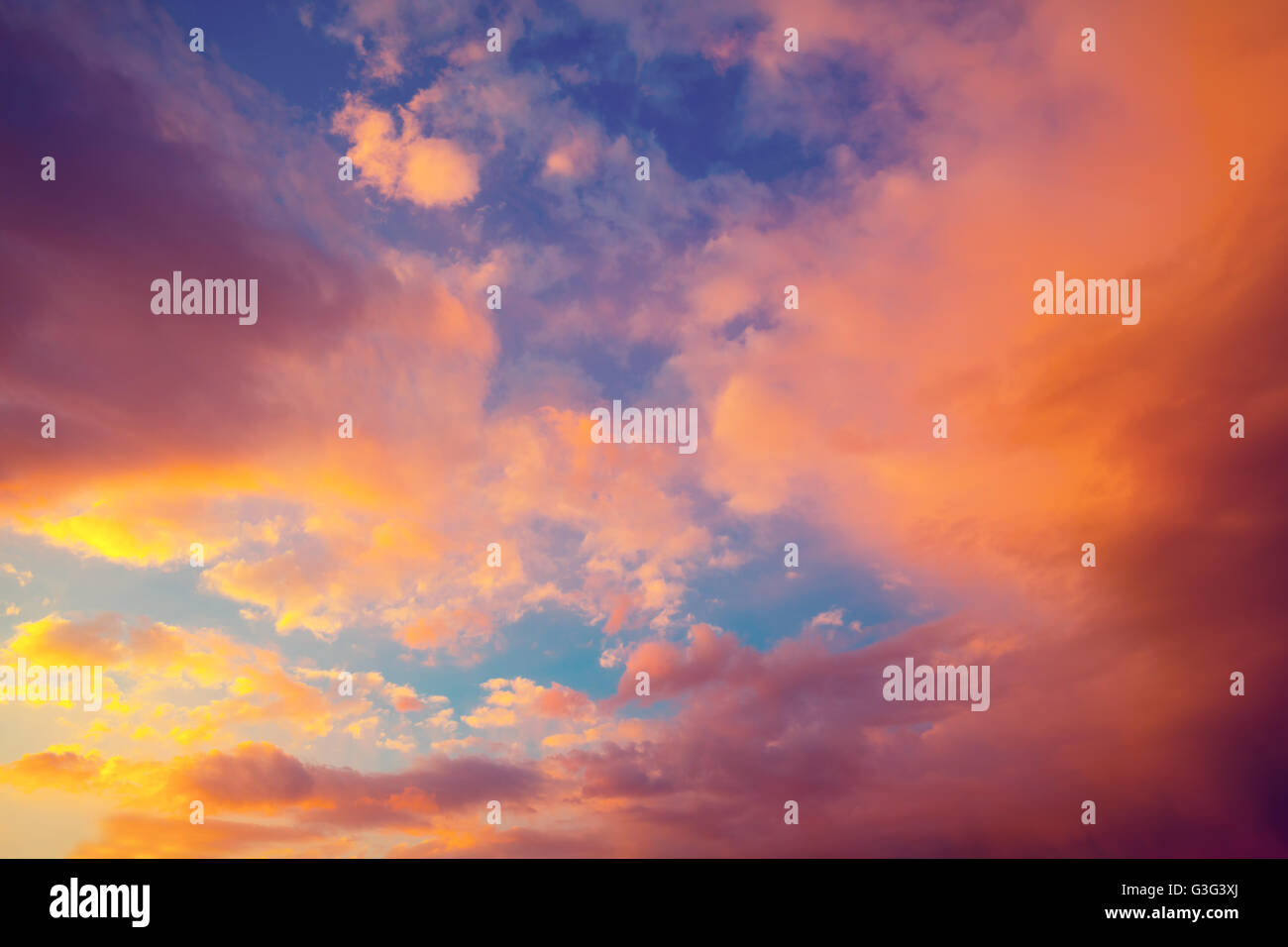 Dramatic sunset sky Stock Photo - Alamy