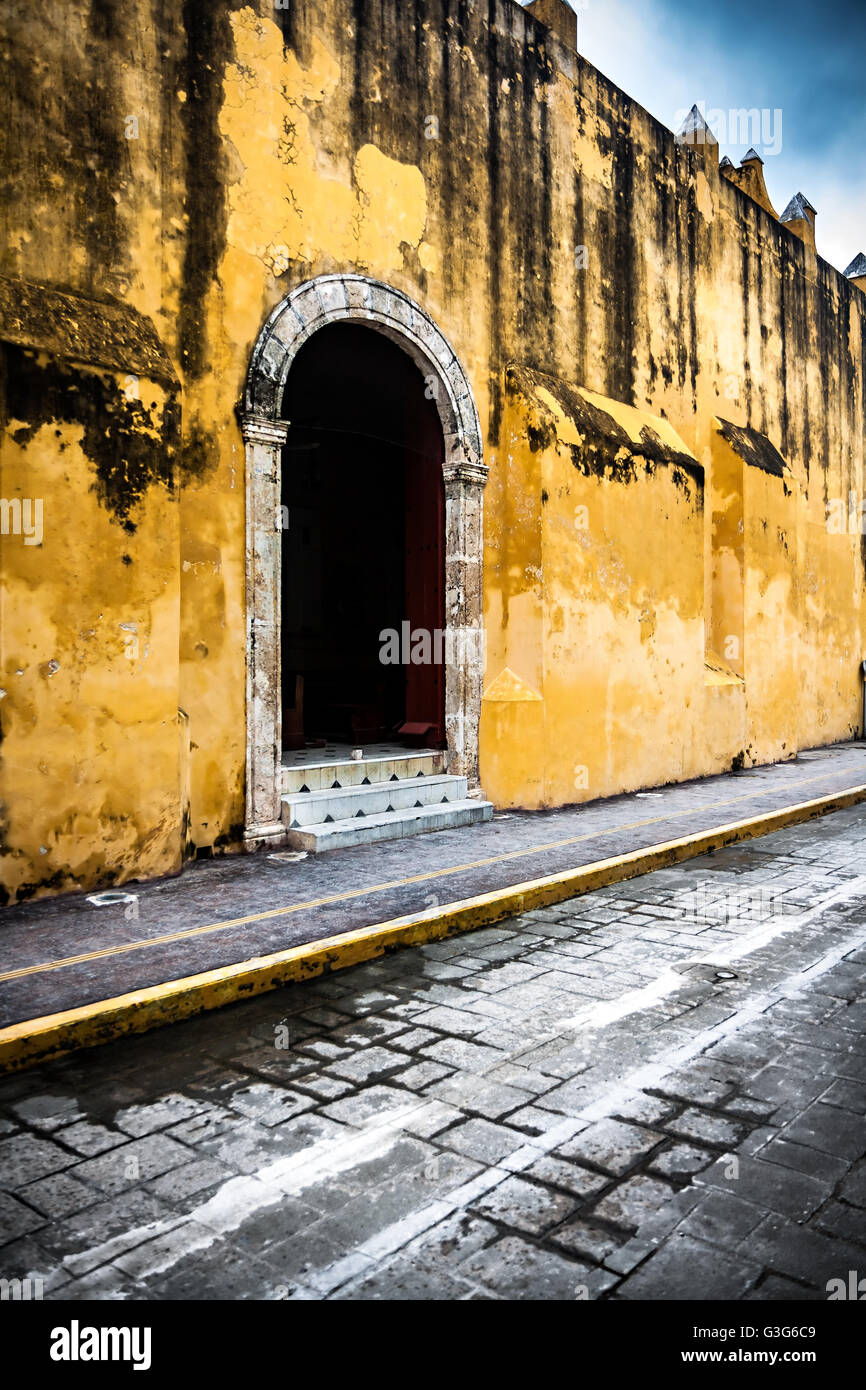 Mexico, Old church entrance Stock Photo - Alamy