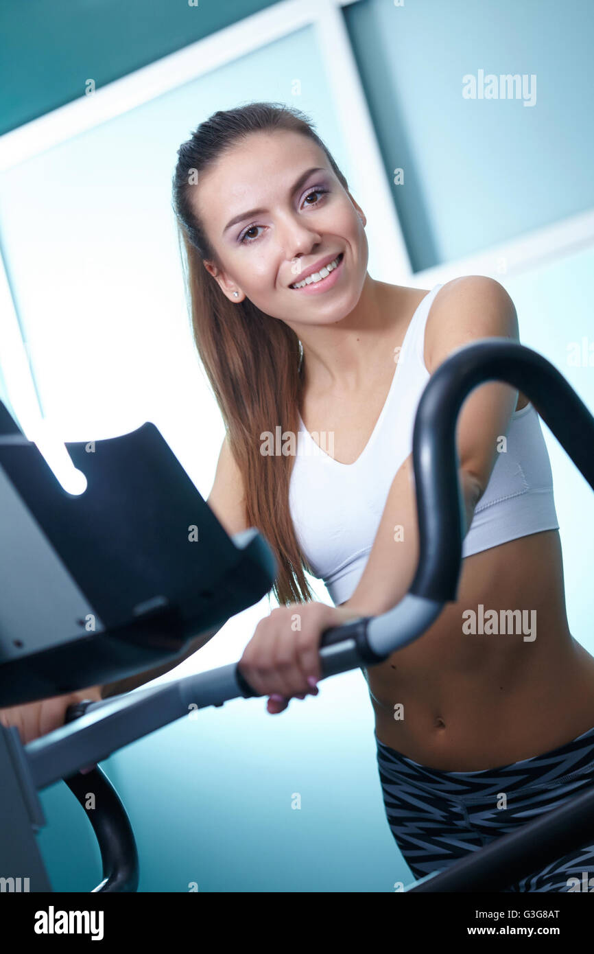 pretty girl training at the gym Stock Photo - Alamy