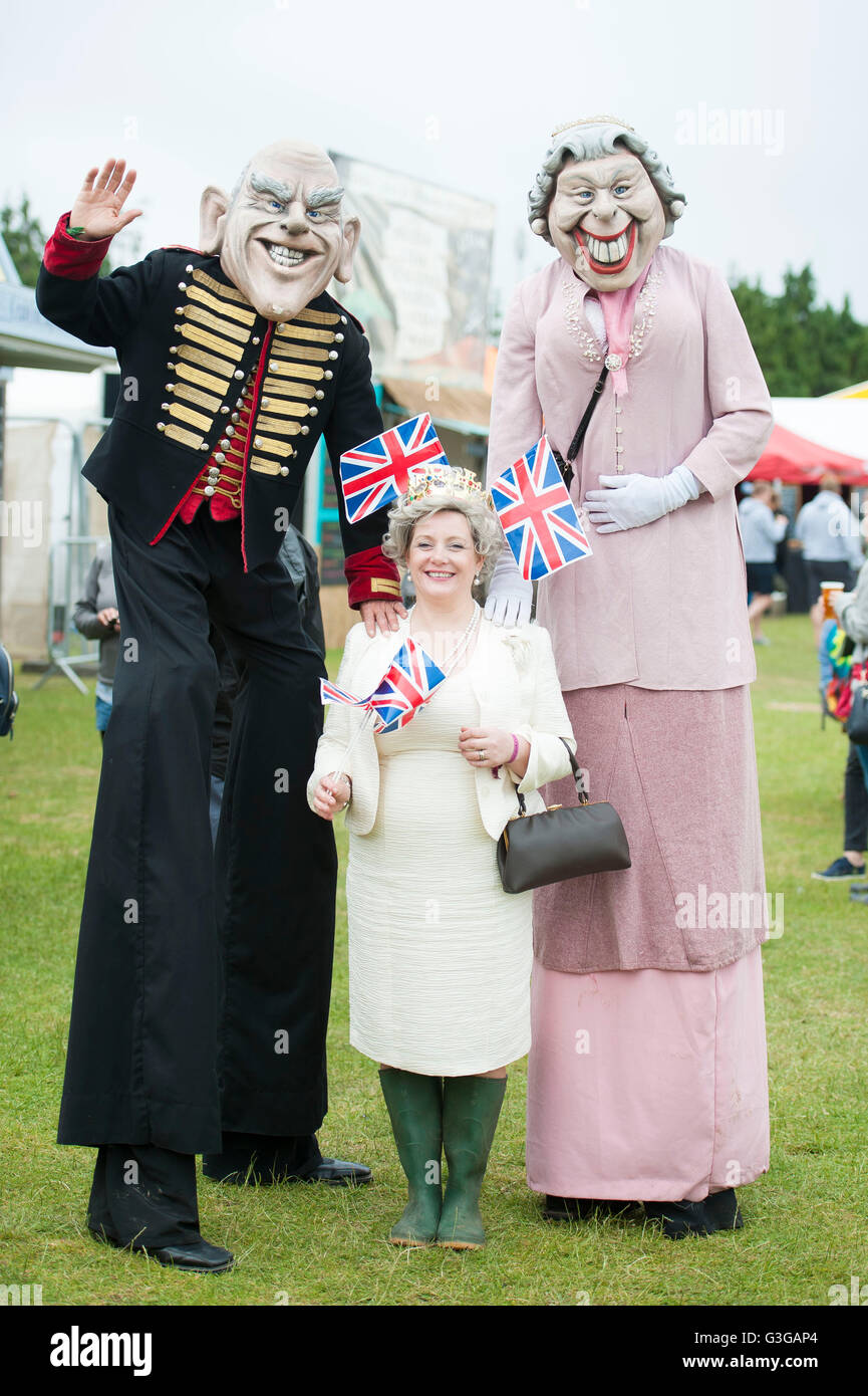 Queen elizabeth ii lookalike winner hi-res stock photography and images ...
