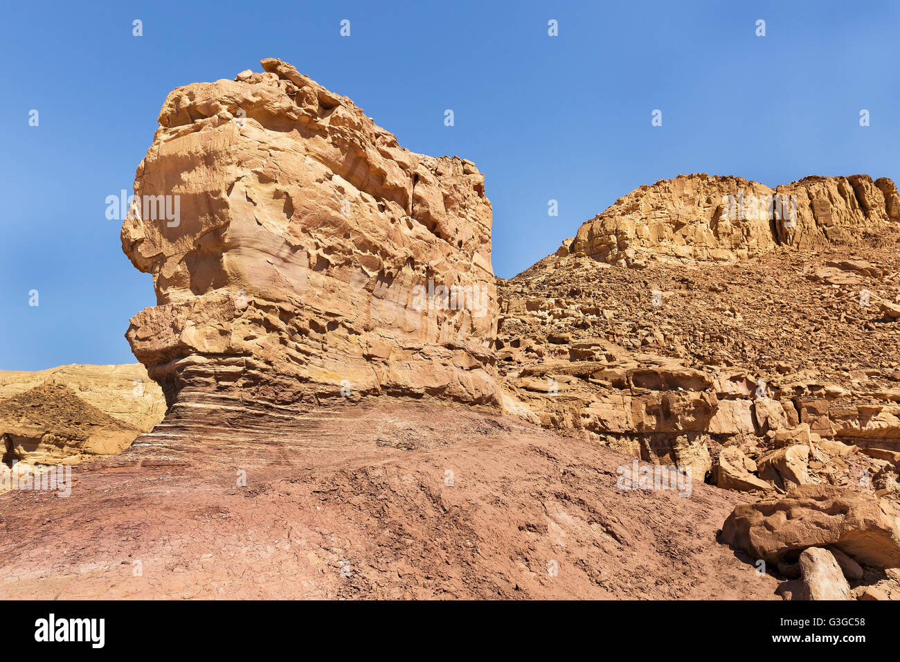 Interesting shapes of the mountains in the desert of Eilat Stock Photo ...