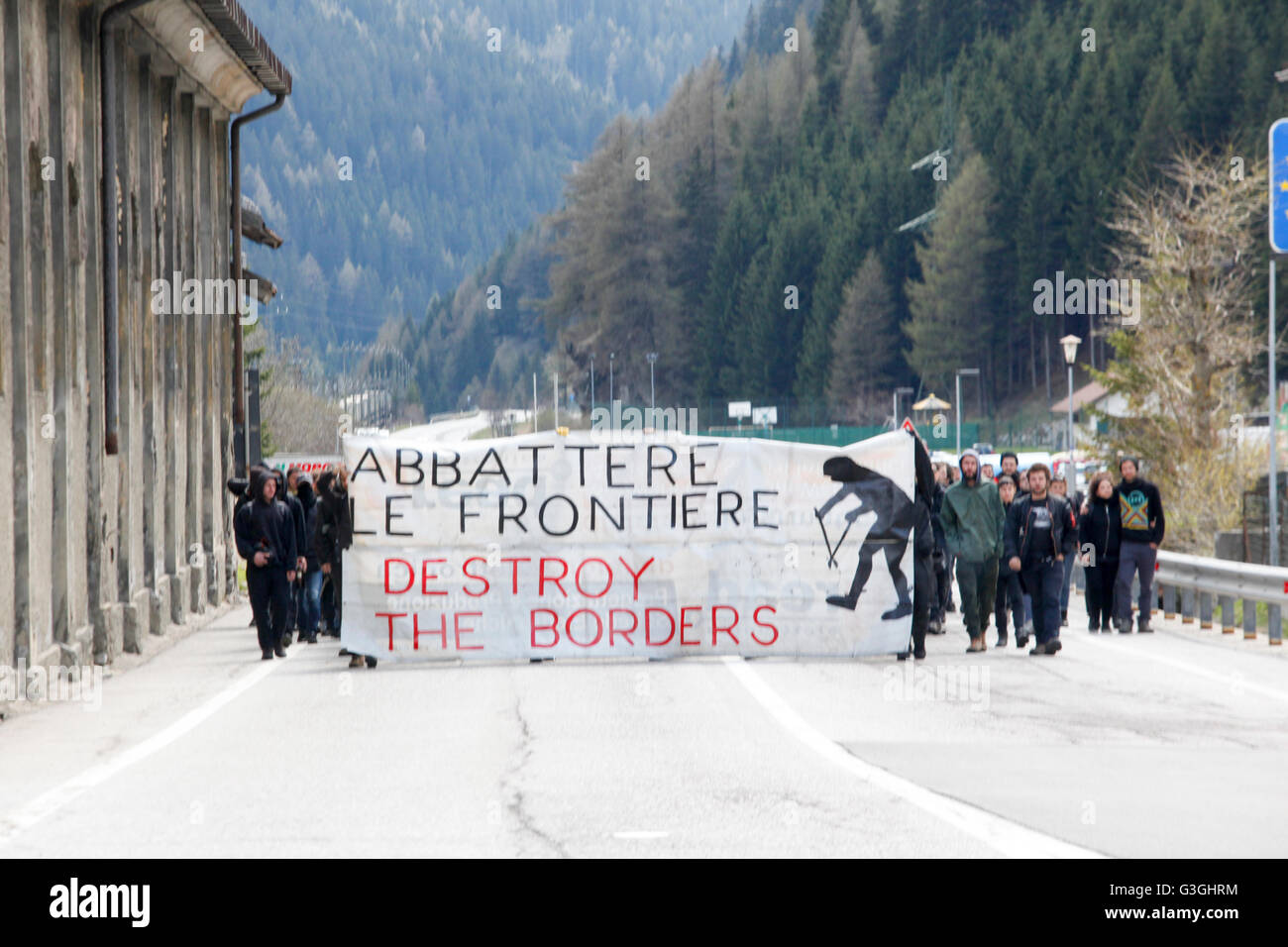Brennero, Italy. 07th May, 2016. Violent clashes broke out in the ...