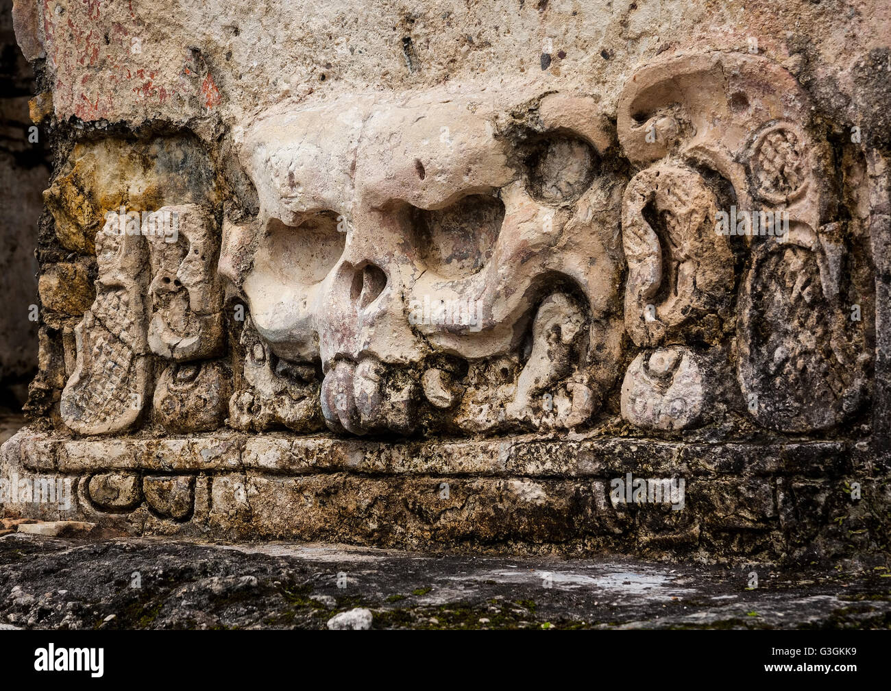 Mayan skull hi-res stock photography and images - Alamy