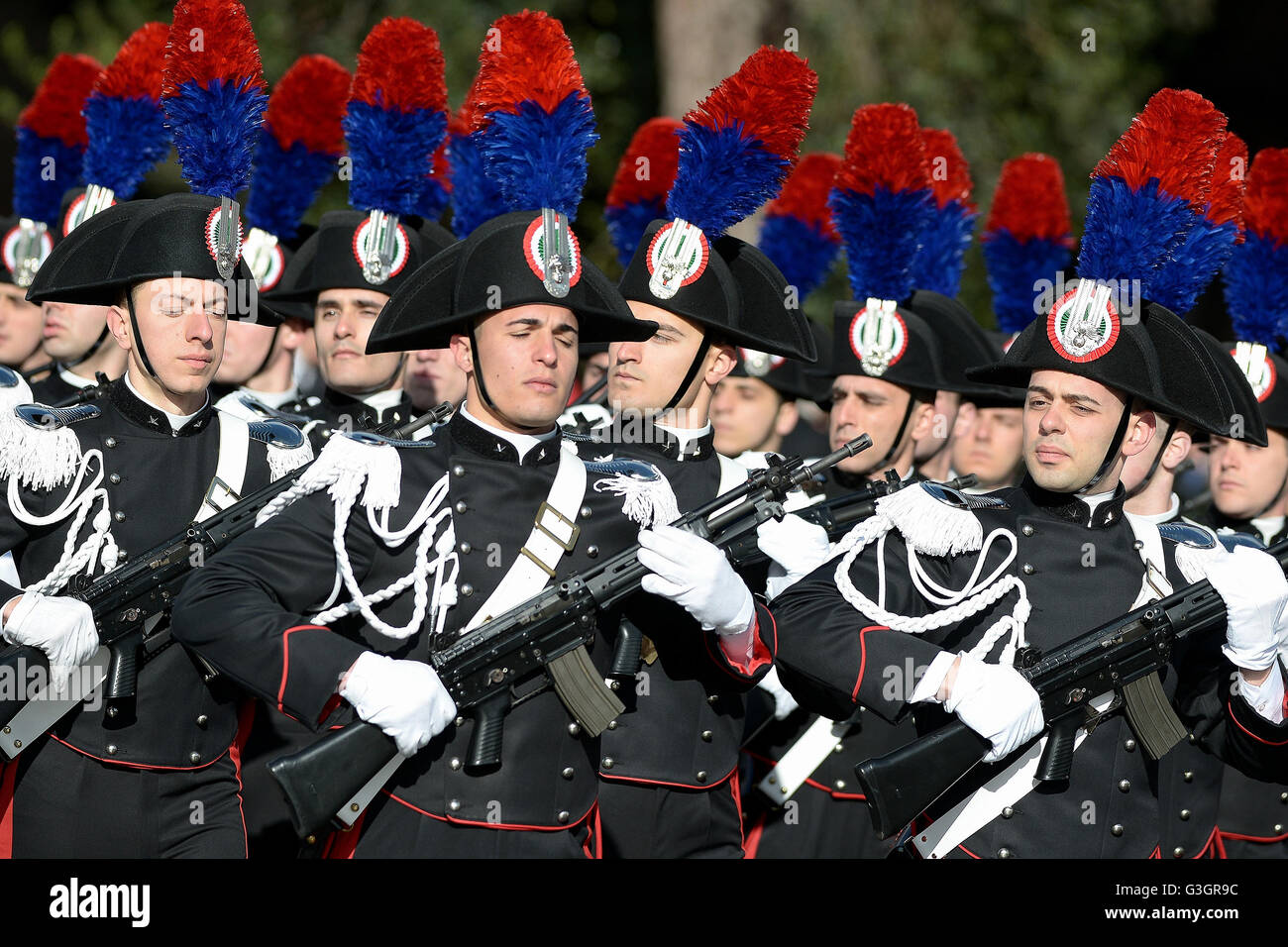 Rome, Italy. 25th Apr, 2016. Celebration at the Altar of the Fatherland ...