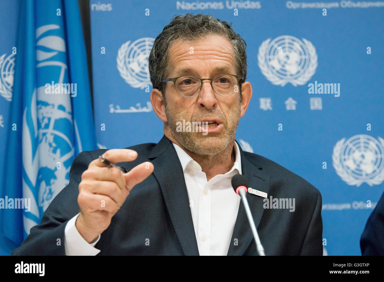 Eve cole hi-res stock photography and images - Alamy