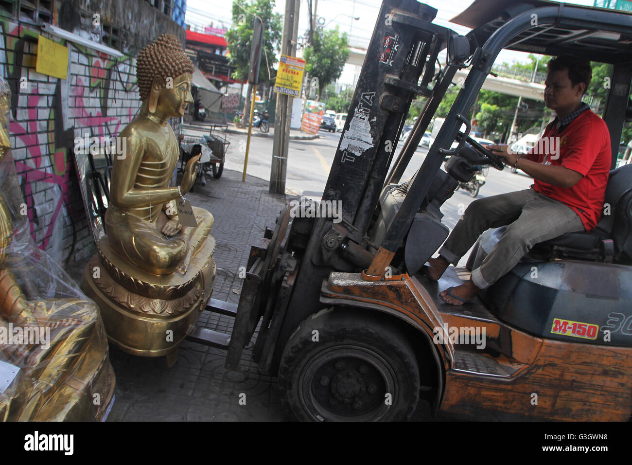 Bangkok, Thailand. 24th May, 2016. Buddha statues are ready to be ...