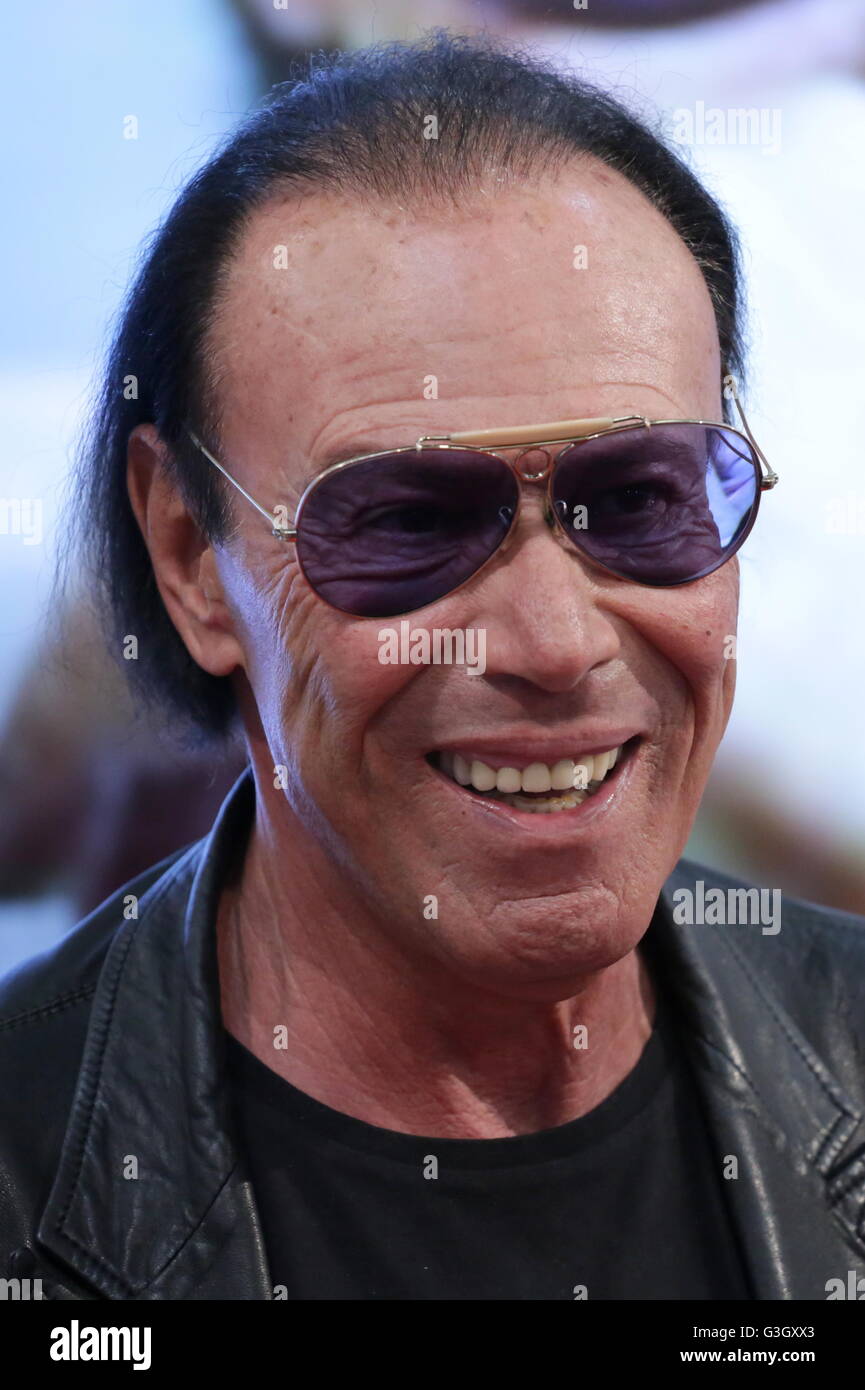 Turin, Italy. 15th May, 2016. The italian singer-songwriter Antonello ...
