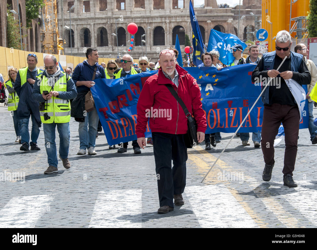 Rome, Italy. 13th May, 2016. Strike and demonstration of the municipal ...