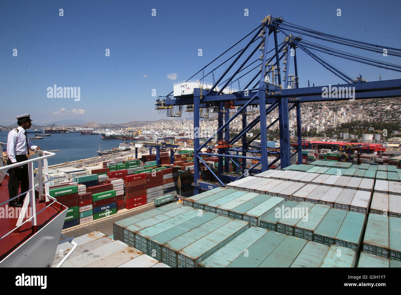 Cosco shipping panama hi-res stock photography and images - Alamy