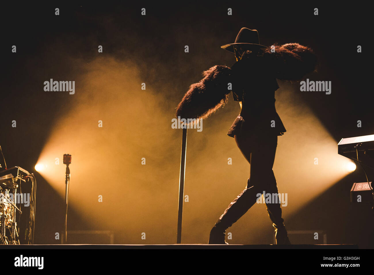 Brandy singer 2016 hi-res stock photography and images - Alamy