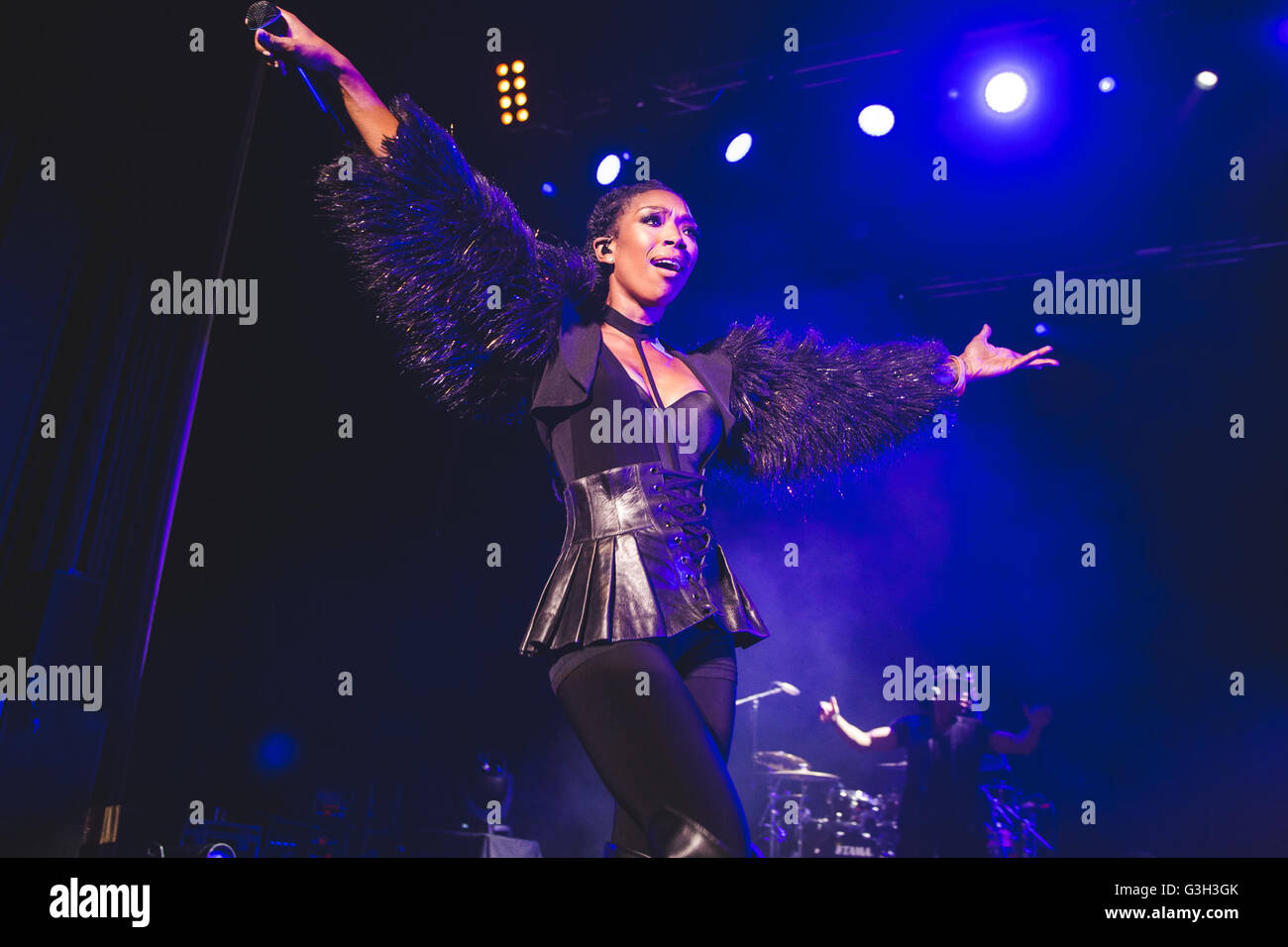 Brandy singer 2016 hi-res stock photography and images - Alamy