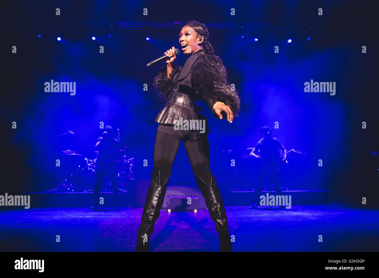 Brandy singer 2016 hi-res stock photography and images - Alamy