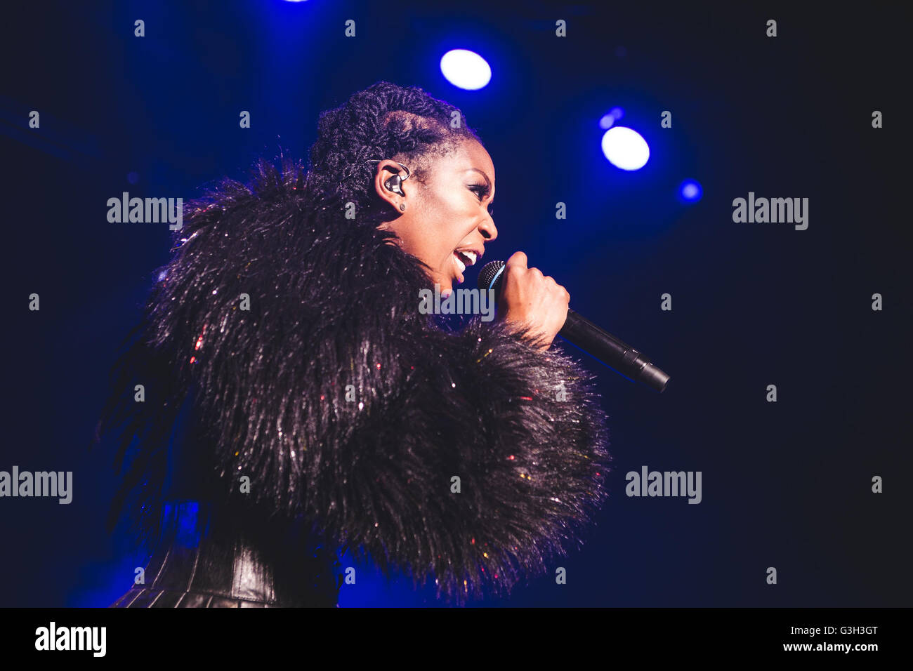 Brandy singer 2016 hi-res stock photography and images - Alamy