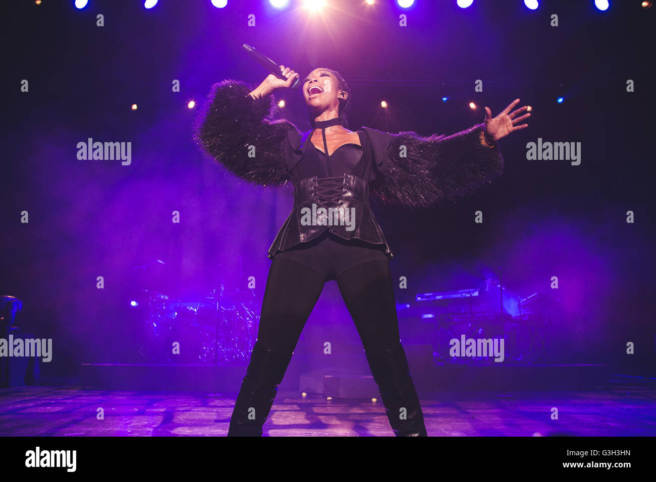 Brandy singer 2016 hi-res stock photography and images - Alamy