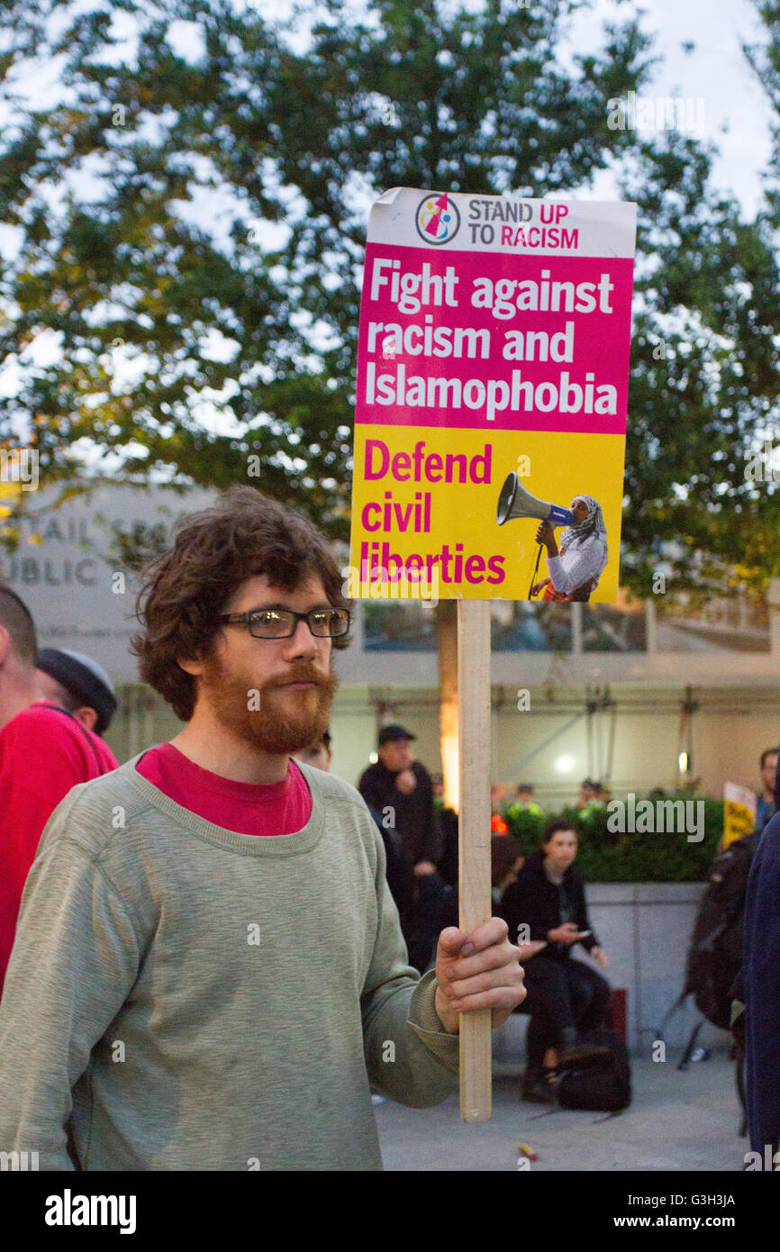 News uk hi-res stock photography and images - Alamy