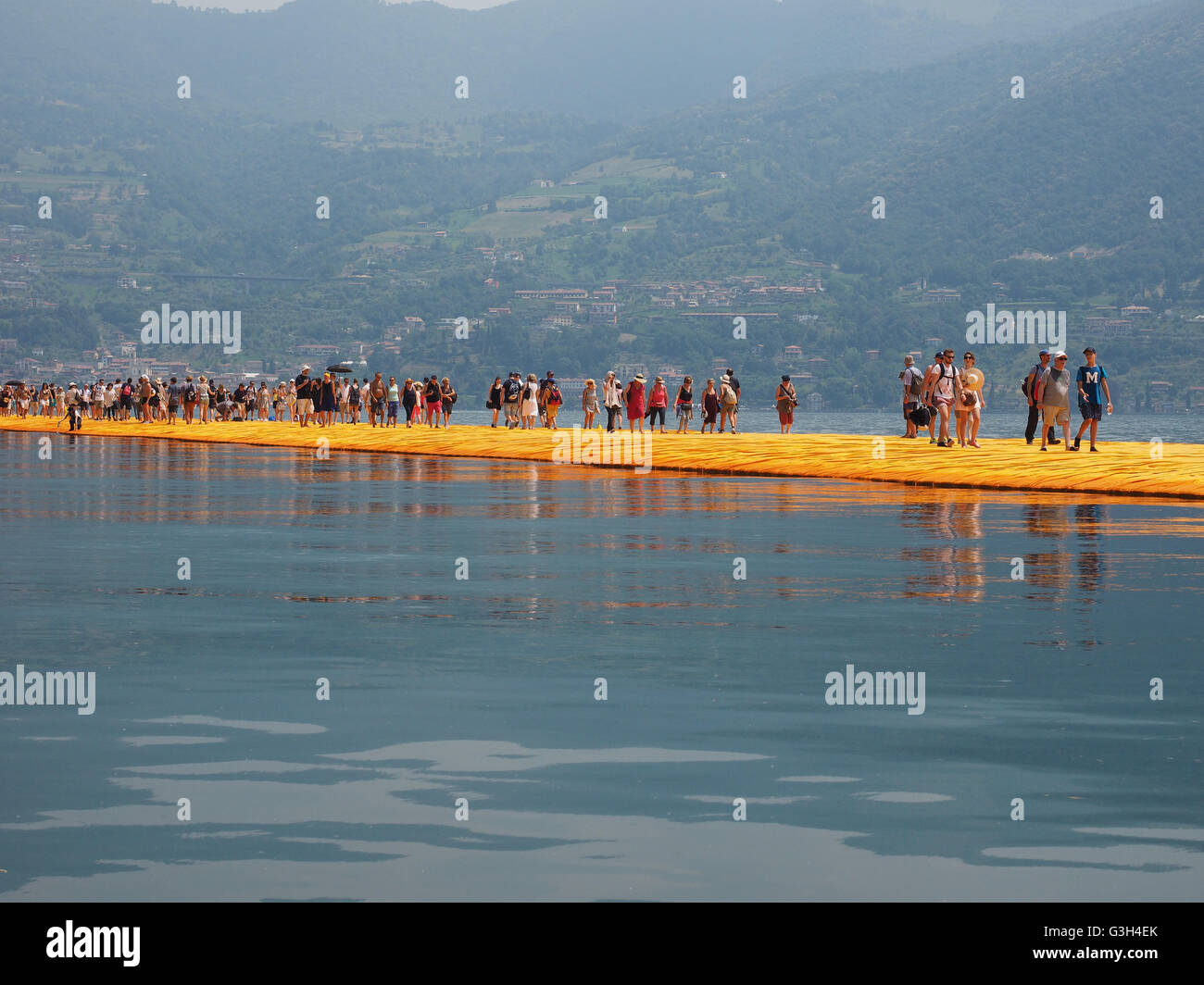 Italy christo floating piers sulzano hi-res stock photography and ...