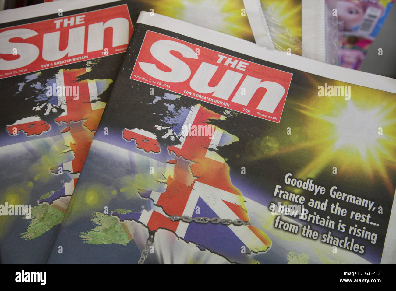 London, UK 25 June 2016 - The Sun newspaper's headline the morning ...