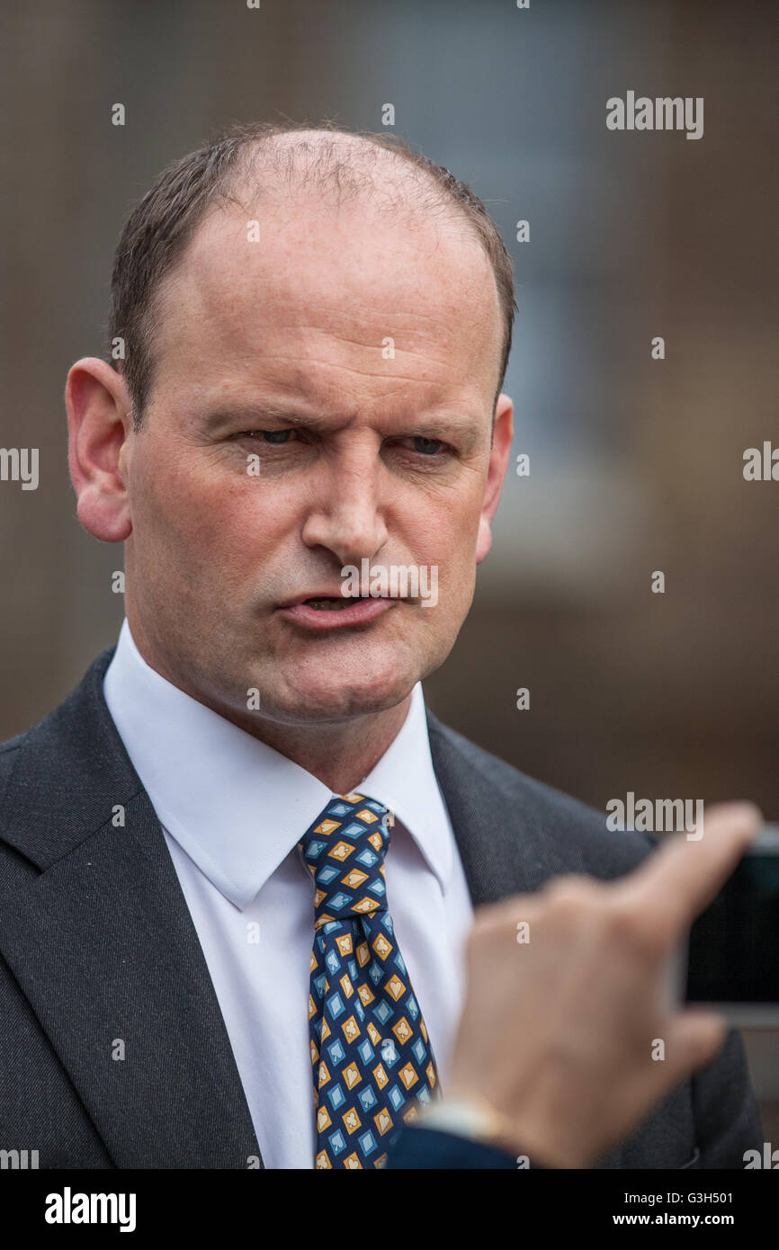 Douglas carswell mp for clacton hi-res stock photography and images - Alamy
