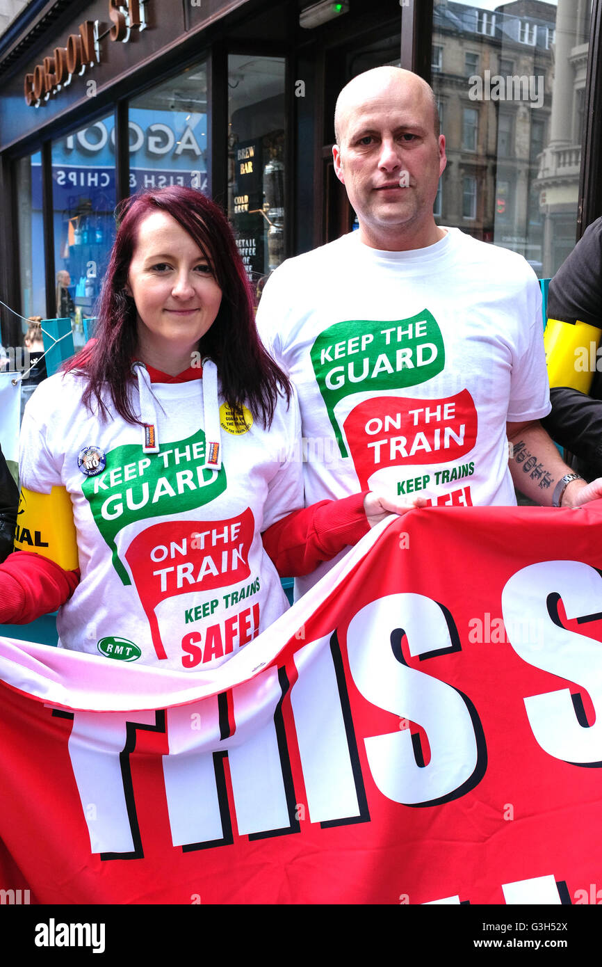 Rmt official picket sign hi-res stock photography and images - Alamy