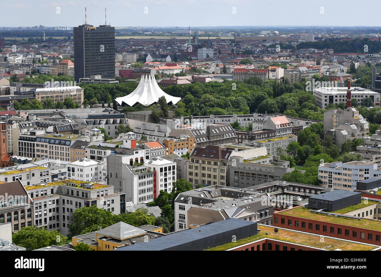 Tempodrom berlin view hi-res stock photography and images - Alamy