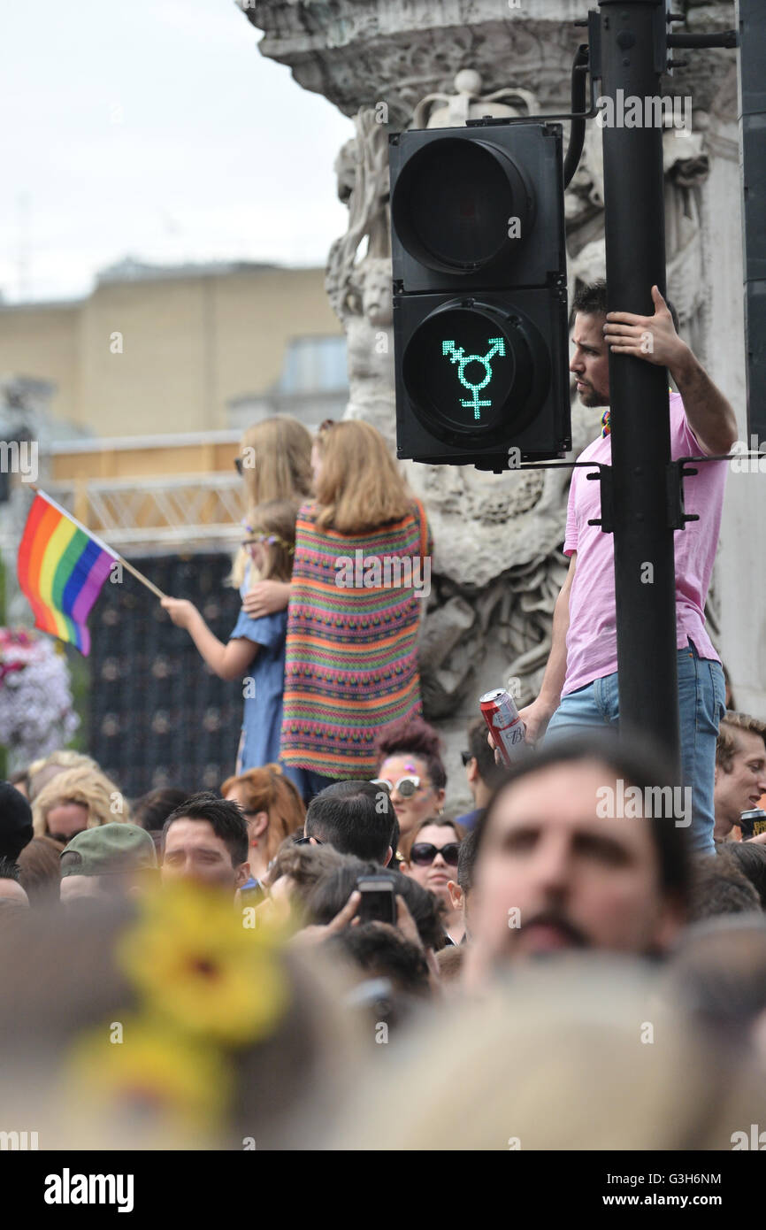 Trafalgar Square, London, UK. 25th June 2016. The Pride 2016 parade ...